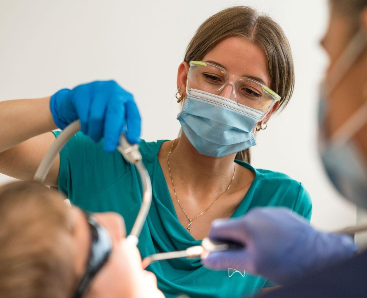 Dental assistants • SA Dental